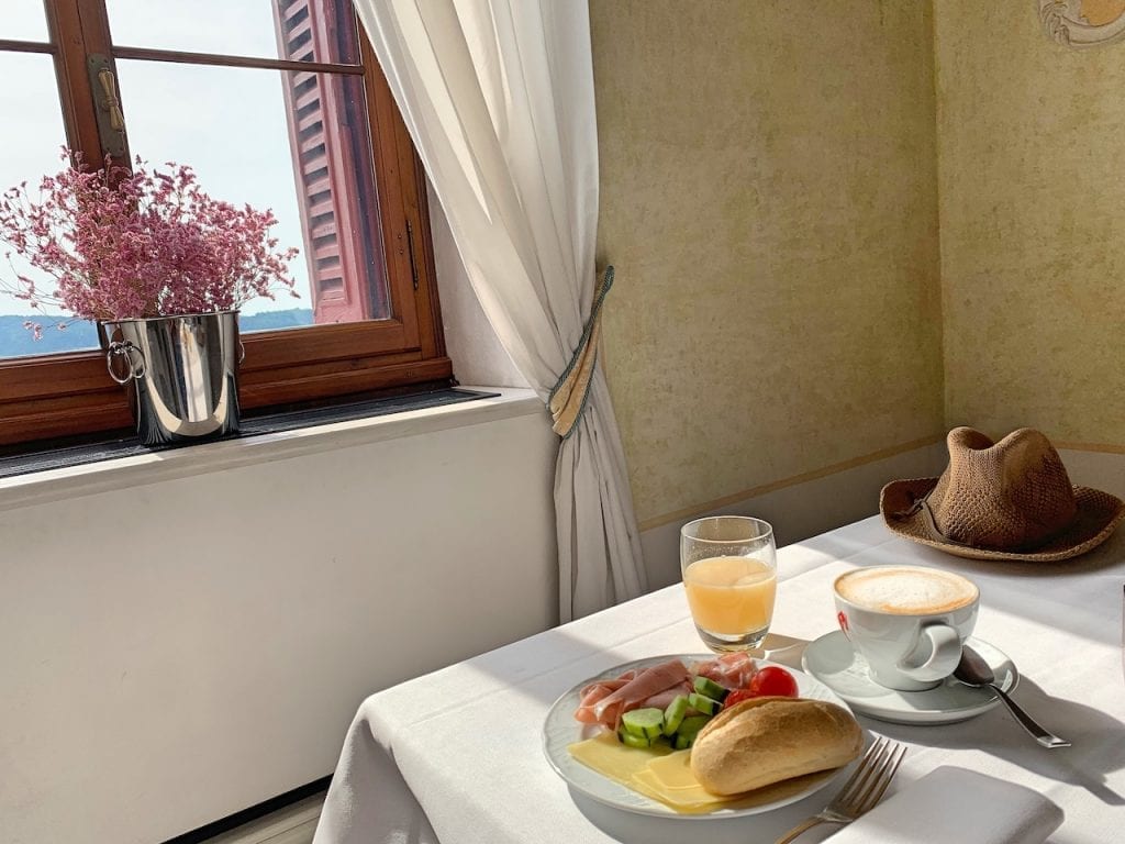 7 THINGS TO DO IN CASTEL BRANDO| Gustobeats